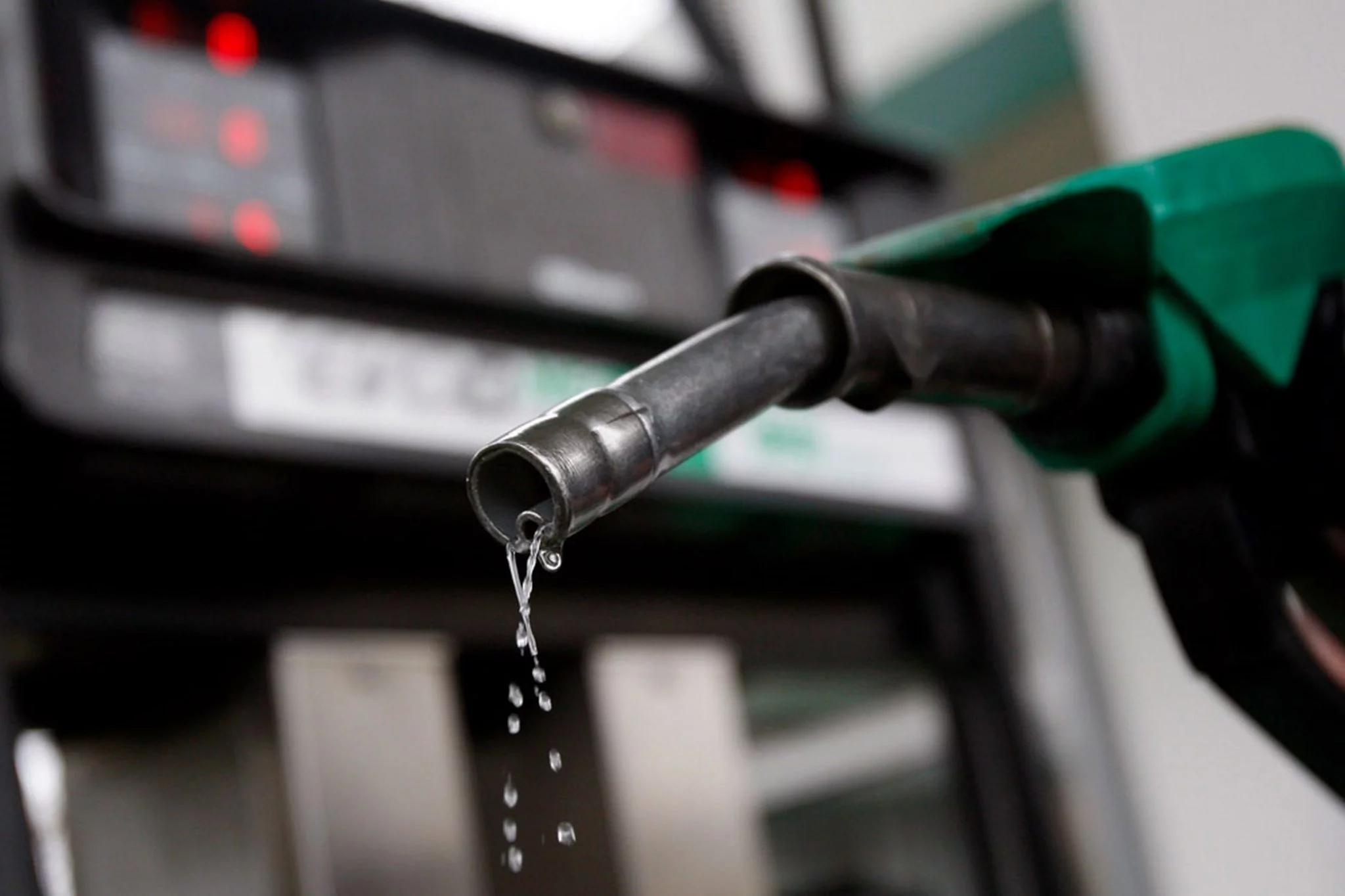 Mixed Reactions Trail Fuel Price Hike in Nigeria - Trending News