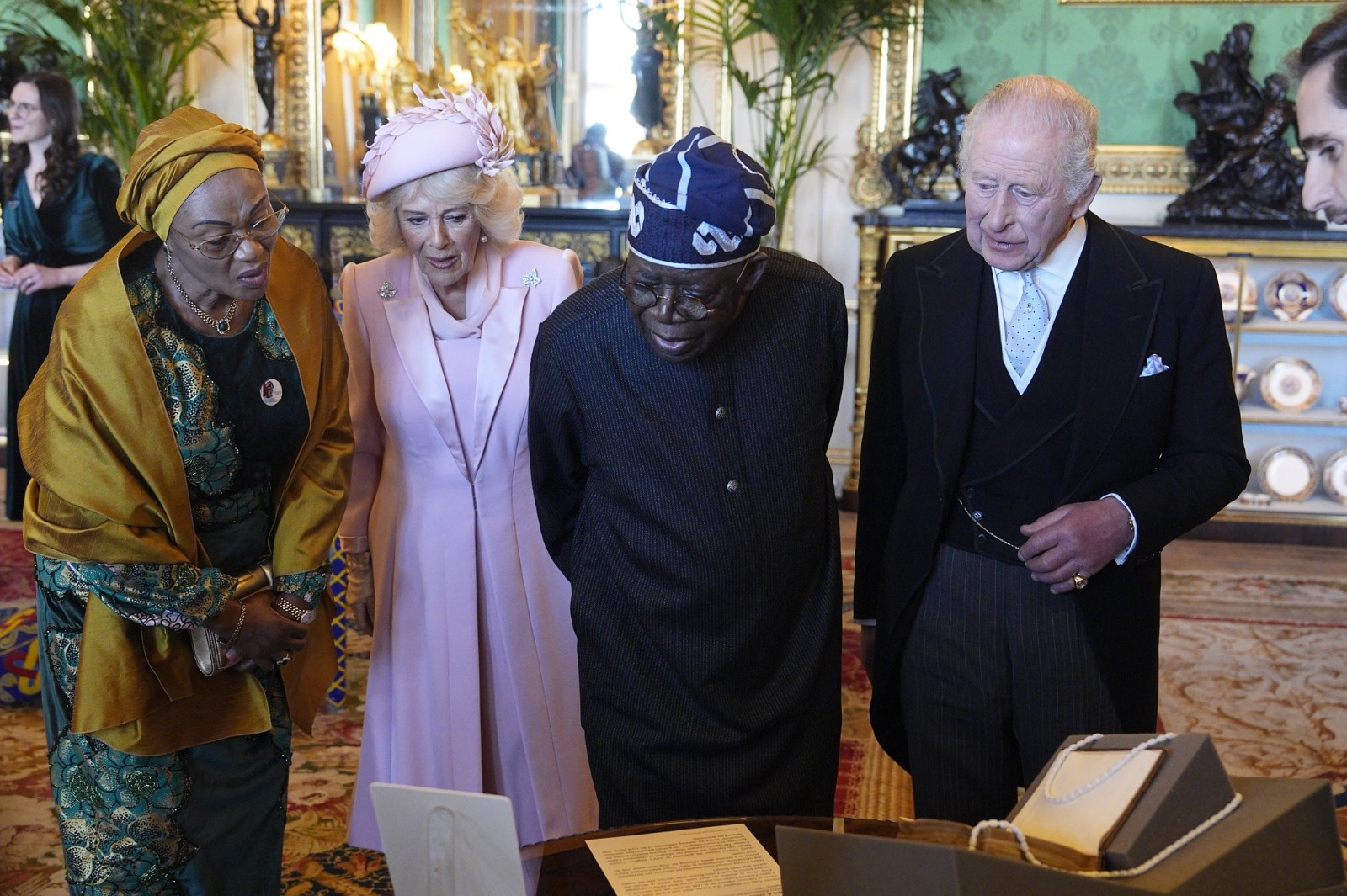 PHOTOS: President Tinubu, First Lady View Royal Collection During UK ...
