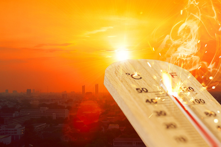 UK Issues Rare Red Warning As Extreme Heat Grips Regions - Trending News